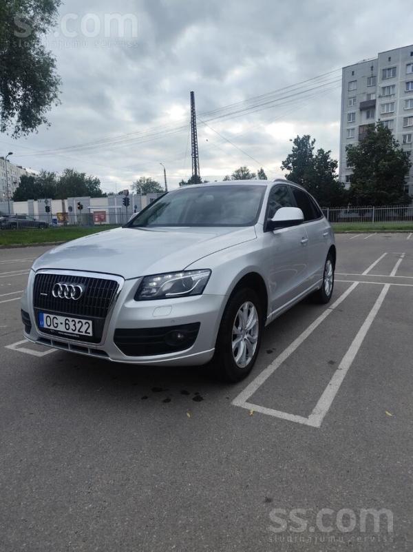 Pelēks Audi Q5 2011 Rīga, ar dzinēja tilpumu 2.00 L un nobraukumu 240 tūkst. km par 7000 €, foto 1 vietnē AUTOMOTO.COM.LV