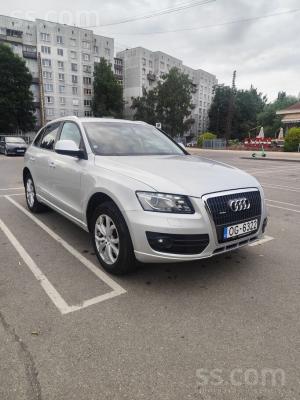Grey Audi Q5 2011 in Riga, with an engine capacity of 2.00 L and mileage of 240 thousand km for 7000 €, photo 3 on AUTOMOTO.COM.LV
