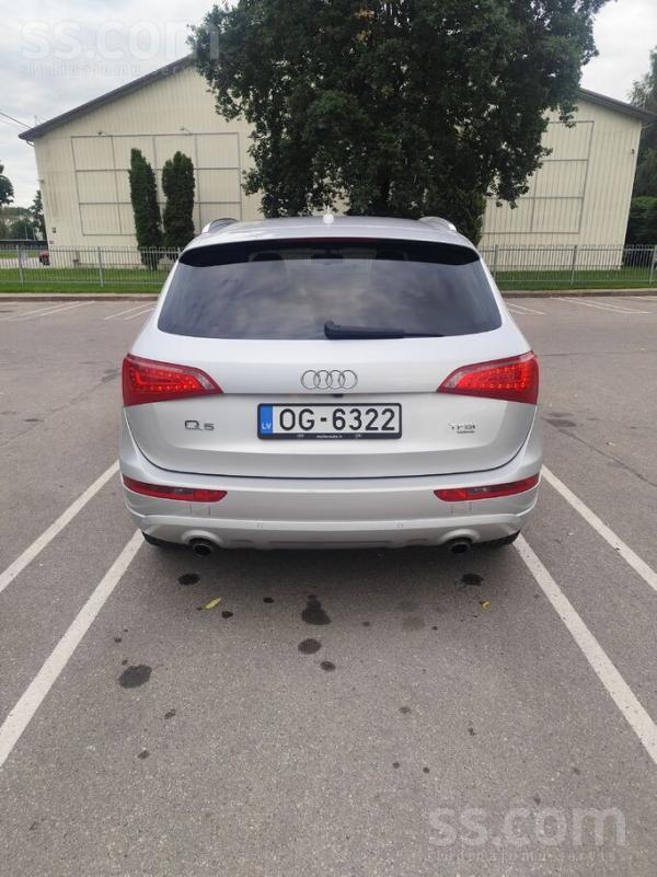 Pelēks Audi Q5 2011 Rīga, ar dzinēja tilpumu 2.00 L un nobraukumu 240 tūkst. km par 7000 €, foto 5 vietnē AUTOMOTO.COM.LV