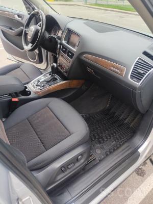 Grey Audi Q5 2011 in Riga, with an engine capacity of 2.00 L and mileage of 240 thousand km for 7000 €, photo 10 on AUTOMOTO.COM.LV