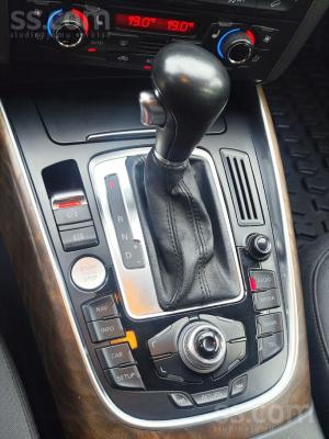 Grey Audi Q5 2011 in Riga, with an engine capacity of 2.00 L and mileage of 240 thousand km for 7000 €, photo 15 on AUTOMOTO.COM.LV