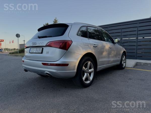 Pelēks Audi Q5 2011 Rīga, ar dzinēja tilpumu 3.00 L un nobraukumu 0 tūkst. km par 9950 €, foto 4 vietnē AUTOMOTO.COM.LV