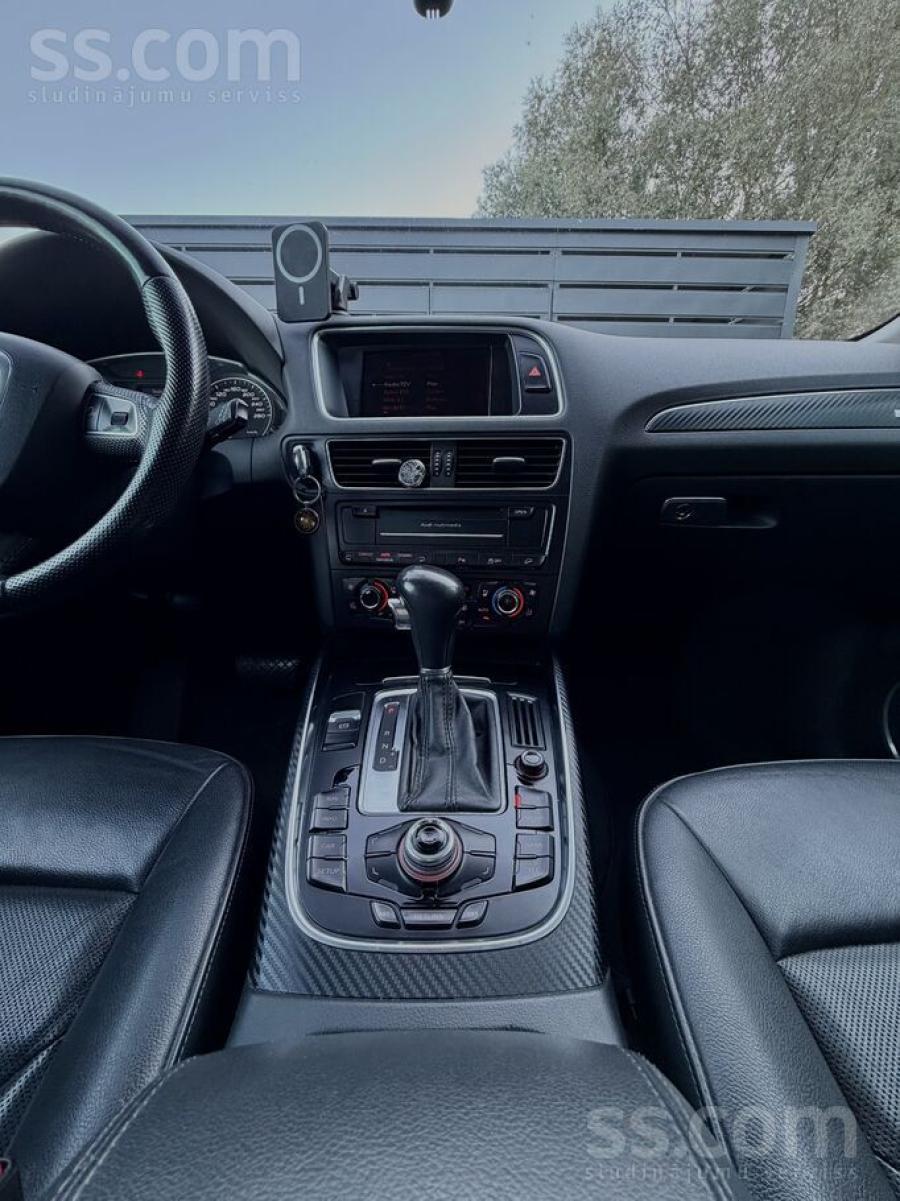 Grey Audi Q5 2011 in Riga, with an engine capacity of 3.00 L and mileage of 0 thousand km for 9950 €, photo 7 on AUTOMOTO.COM.LV