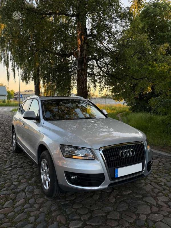 Grey Audi Q5 2011 in Kaunas, with an engine capacity of 1.97 L and mileage of 337 thousand km for 8500 €, photo 4 on AUTOMOTO.COM.LV