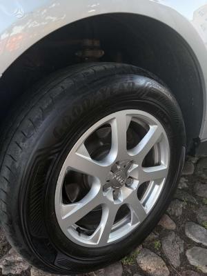 Pelēks Audi Q5 2011 Kauņa, ar dzinēja tilpumu 1.97 L un nobraukumu 337 tūkst. km par 8500 €, foto 15 vietnē AUTOMOTO.COM.LV