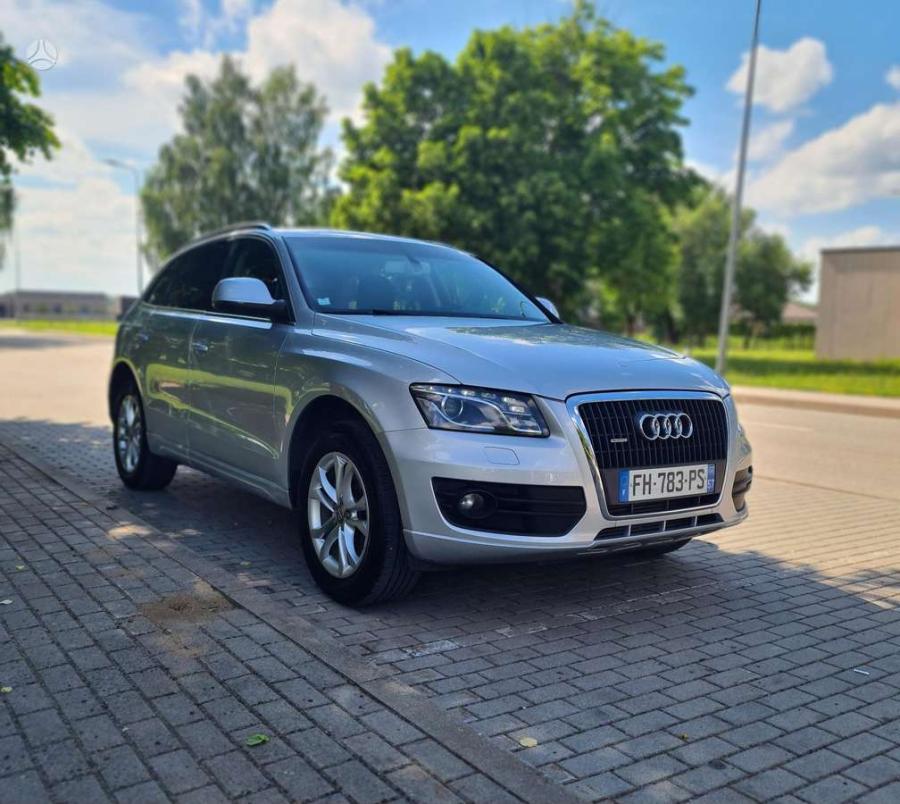 Grey Audi Q5 2011 in Taurage, with an engine capacity of 1.97 L and mileage of 265 thousand km for 7900 €, photo 7 on AUTOMOTO.COM.LV
