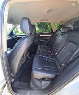 Grey Audi Q5 2011 in Taurage, with an engine capacity of 1.97 L and mileage of 265 thousand km for 7900 €, photo 15 on AUTOMOTO.COM.LV