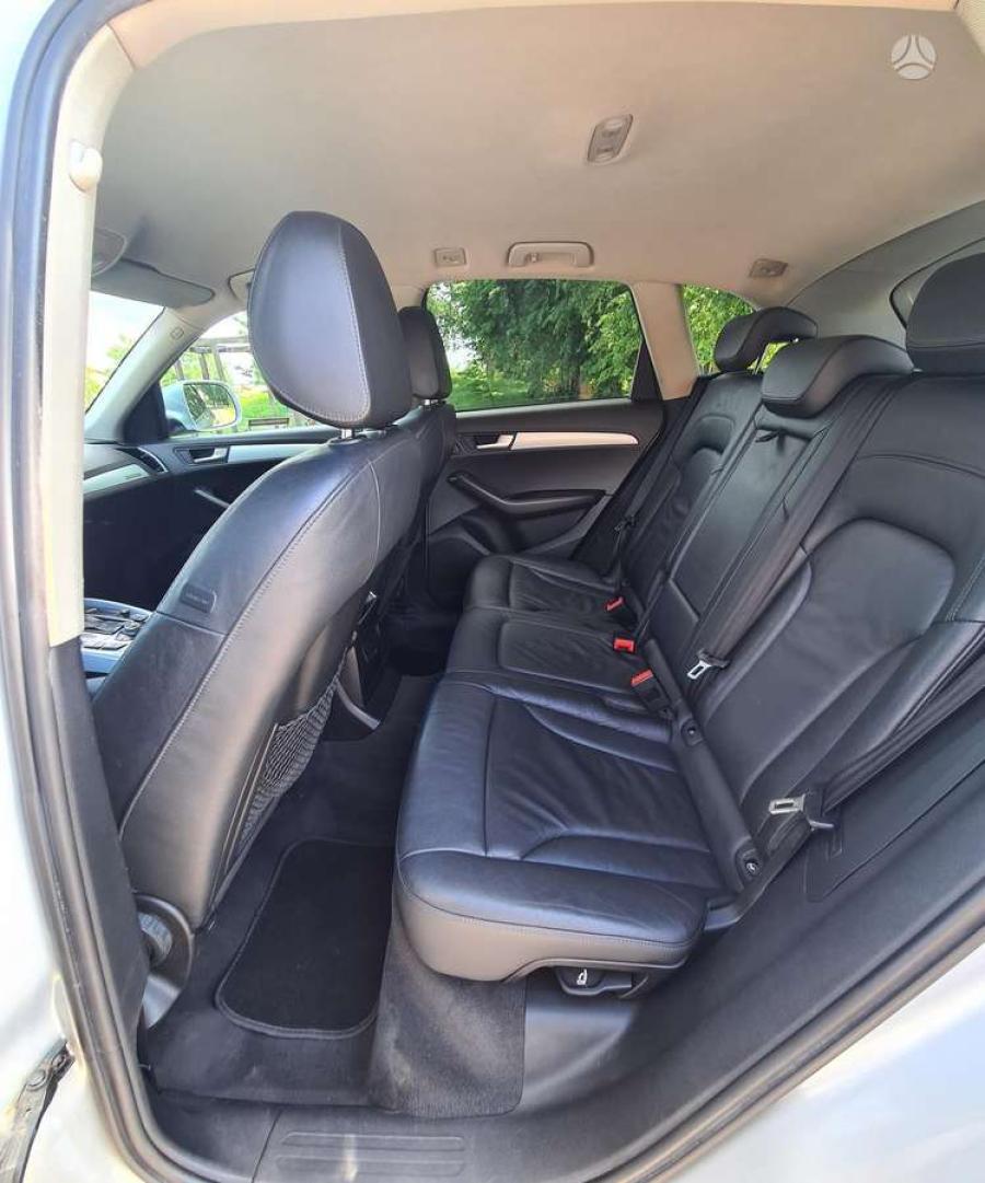 Grey Audi Q5 2011 in Taurage, with an engine capacity of 1.97 L and mileage of 265 thousand km for 7900 €, photo 15 on AUTOMOTO.COM.LV