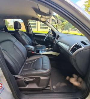 Grey Audi Q5 2011 in Taurage, with an engine capacity of 1.97 L and mileage of 265 thousand km for 7900 €, photo 16 on AUTOMOTO.COM.LV