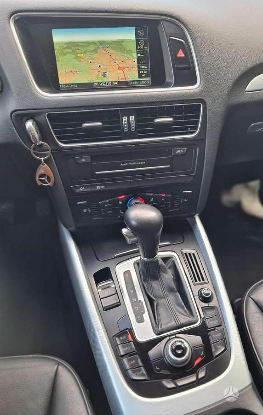 Grey Audi Q5 2011 in Taurage, with an engine capacity of 1.97 L and mileage of 265 thousand km for 7900 €, photo 18 on AUTOMOTO.COM.LV