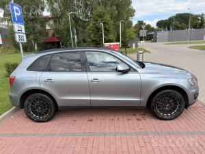 Grey Audi Q5 2011 in Jelgava, with an engine capacity of 2.00 L and mileage of 300 thousand km for 11000 €, photo 4 on AUTOMOTO.COM.LV