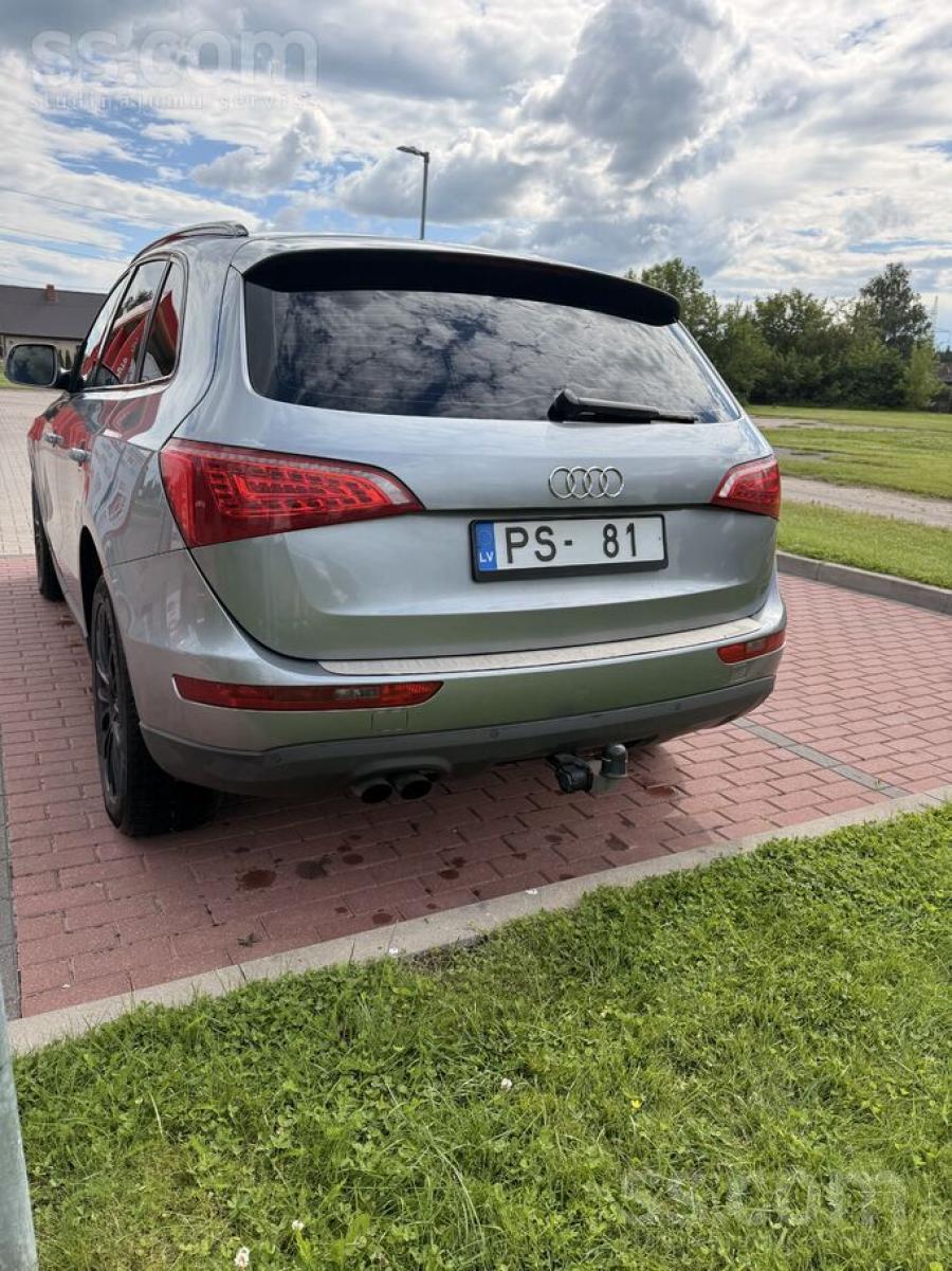 Grey Audi Q5 2011 in Jelgava, with an engine capacity of 2.00 L and mileage of 300 thousand km for 11000 €, photo 6 on AUTOMOTO.COM.LV