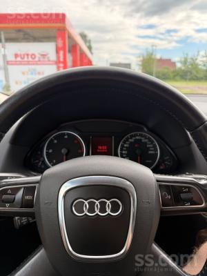 Grey Audi Q5 2011 in Jelgava, with an engine capacity of 2.00 L and mileage of 300 thousand km for 11000 €, photo 9 on AUTOMOTO.COM.LV