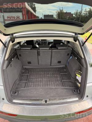 Grey Audi Q5 2011 in Jelgava, with an engine capacity of 2.00 L and mileage of 300 thousand km for 11000 €, photo 12 on AUTOMOTO.COM.LV