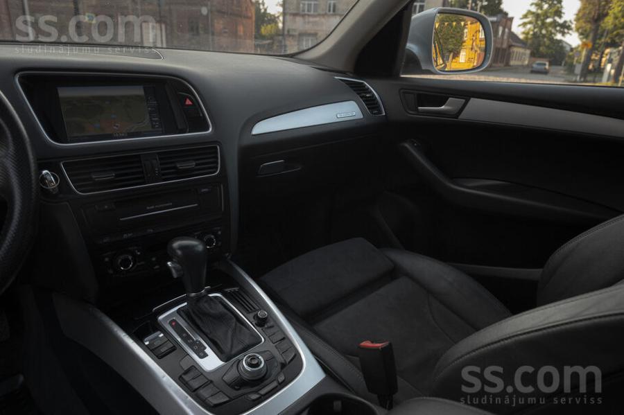 Pelēks Audi Q5 2011 Jelgava, ar dzinēja tilpumu 2.00 L un nobraukumu 265 tūkst. km par 8750 €, foto 14 vietnē AUTOMOTO.COM.LV