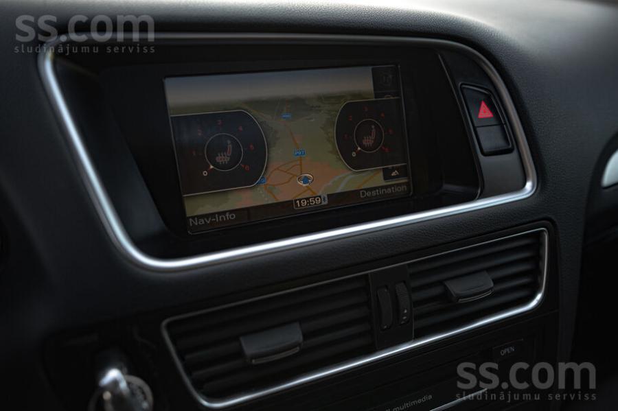 Pelēks Audi Q5 2011 Jelgava, ar dzinēja tilpumu 2.00 L un nobraukumu 265 tūkst. km par 8750 €, foto 18 vietnē AUTOMOTO.COM.LV