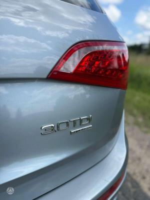 Pelēks Audi Q5 2011 Viļņa, ar dzinēja tilpumu 2.97 L un nobraukumu 299 tūkst. km par 9600 €, foto 6 vietnē AUTOMOTO.COM.LV