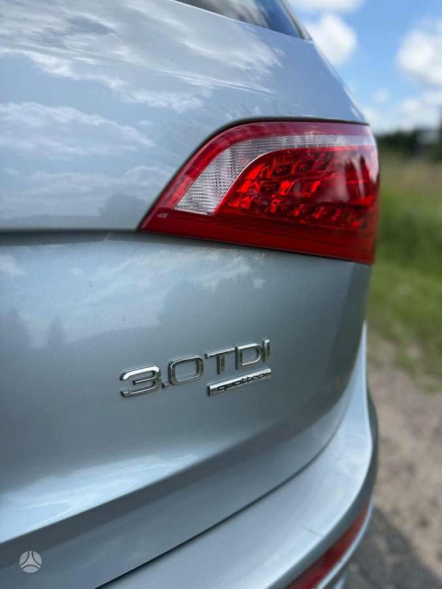 Pelēks Audi Q5 2011 Viļņa, ar dzinēja tilpumu 2.97 L un nobraukumu 299 tūkst. km par 9600 €, foto 6 vietnē AUTOMOTO.COM.LV