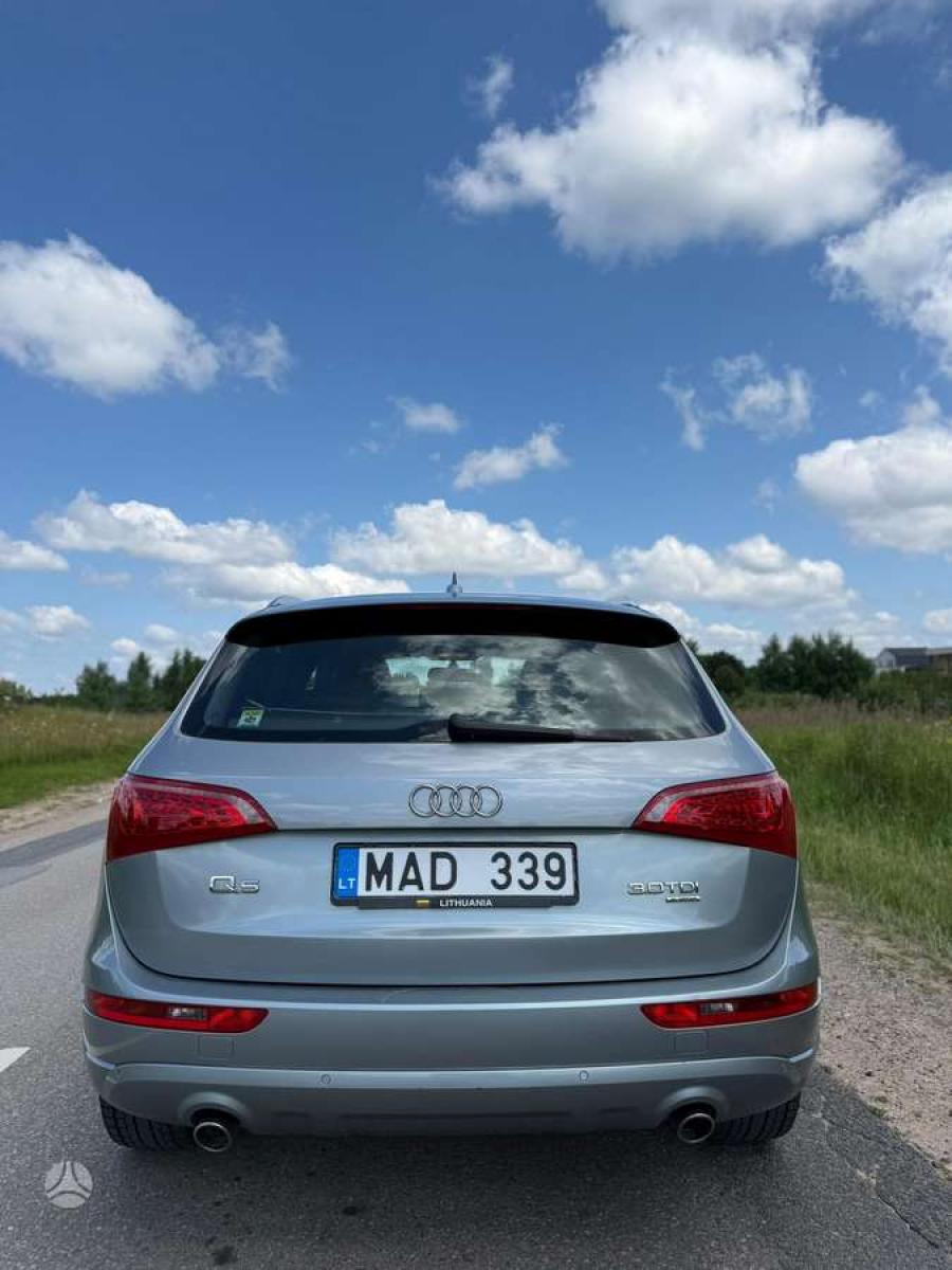 Pelēks Audi Q5 2011 Viļņa, ar dzinēja tilpumu 2.97 L un nobraukumu 299 tūkst. km par 9600 €, foto 7 vietnē AUTOMOTO.COM.LV