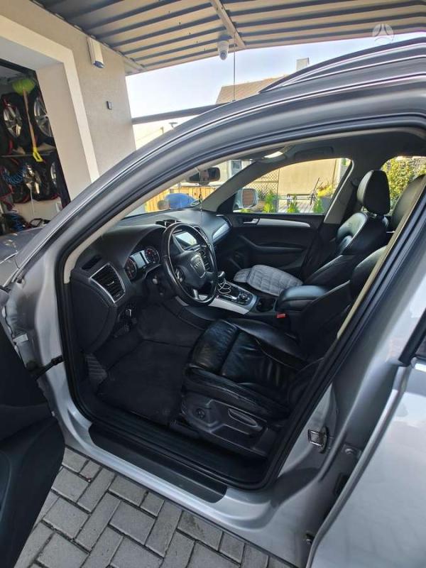 Grey Audi Q5 2011 in Siauliai, with an engine capacity of 1.97 L and mileage of 209 thousand km for 10500 €, photo 3 on AUTOMOTO.COM.LV