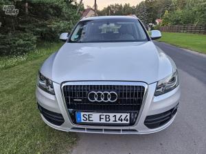 Grey Audi Q5 2011 in Mazeikiai, with an engine capacity of 3.00 L and mileage of 284 thousand km for 7200 €, photo 3 on AUTOMOTO.COM.LV