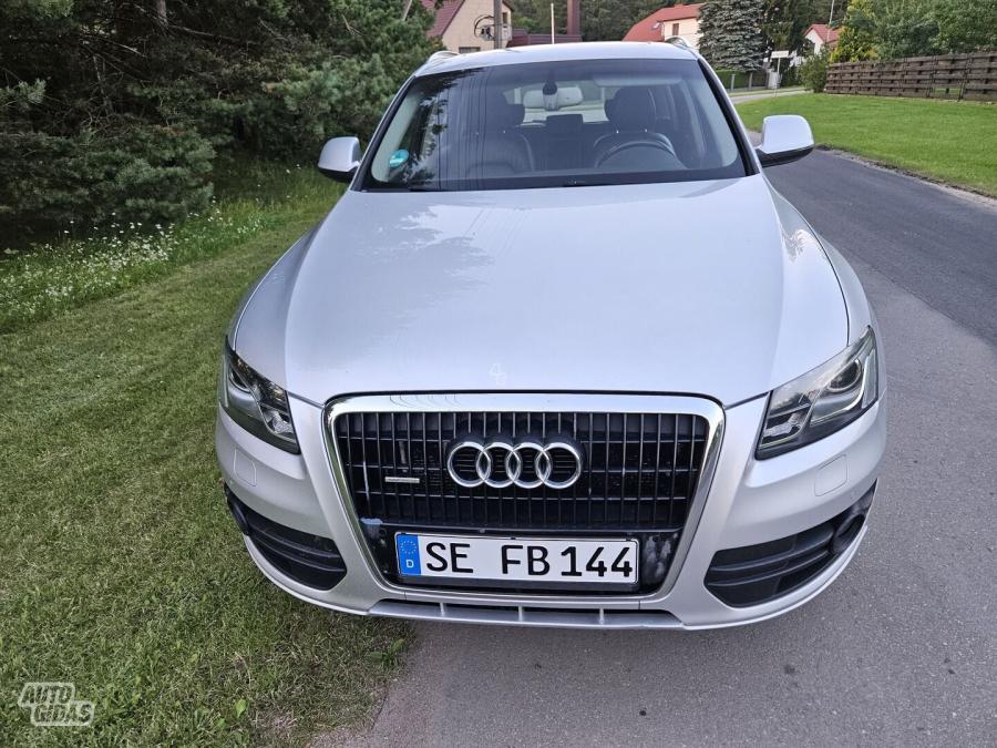 Grey Audi Q5 2011 in Mazeikiai, with an engine capacity of 3.00 L and mileage of 284 thousand km for 7200 €, photo 6 on AUTOMOTO.COM.LV
