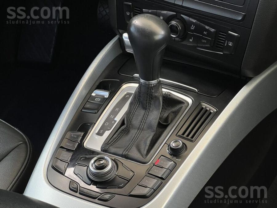 Grey Audi Q5 2011 in Rezekne, with an engine capacity of 2.00 L and mileage of 267 thousand km for 10200 €, photo 11 on AUTOMOTO.COM.LV