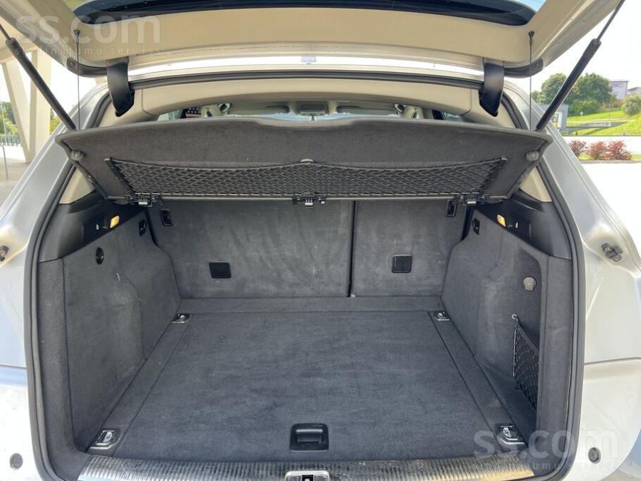 Grey Audi Q5 2011 in Rezekne, with an engine capacity of 2.00 L and mileage of 267 thousand km for 10200 €, photo 15 on AUTOMOTO.COM.LV