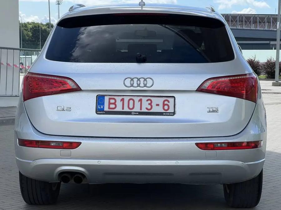 Pelēks Audi Q5 2011 Rēzekne, ar dzinēja tilpumu 2.00 L un nobraukumu 267 tūkst. km par 10200 €, foto 7 vietnē AUTOMOTO.COM.LV