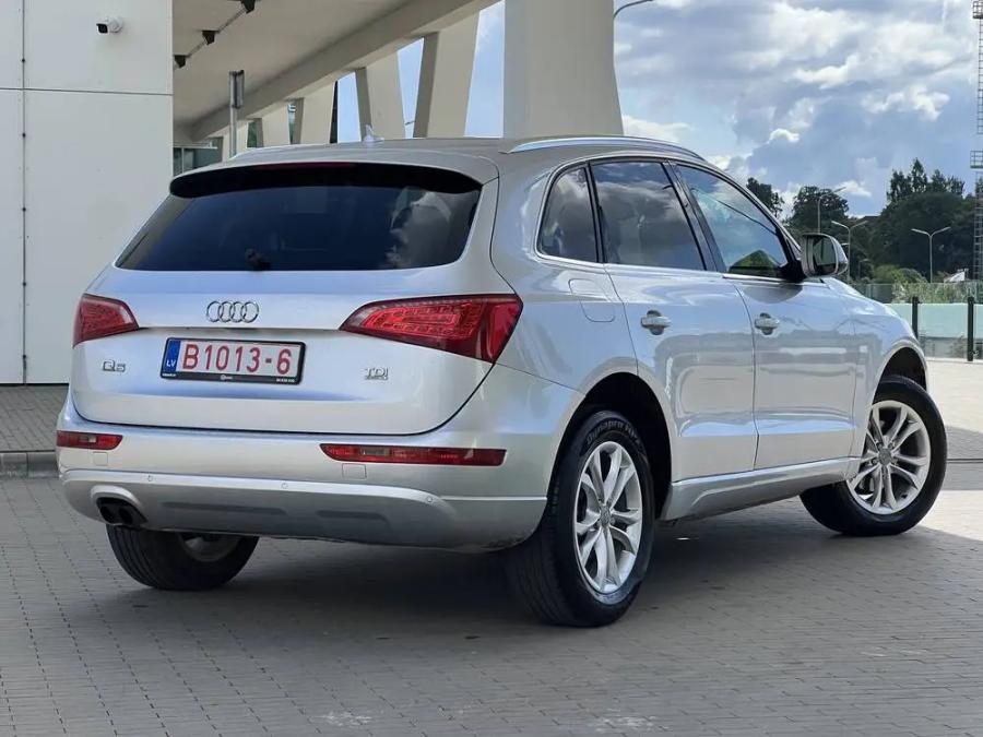 Pelēks Audi Q5 2011 Rēzekne, ar dzinēja tilpumu 2.00 L un nobraukumu 267 tūkst. km par 10200 €, foto 8 vietnē AUTOMOTO.COM.LV