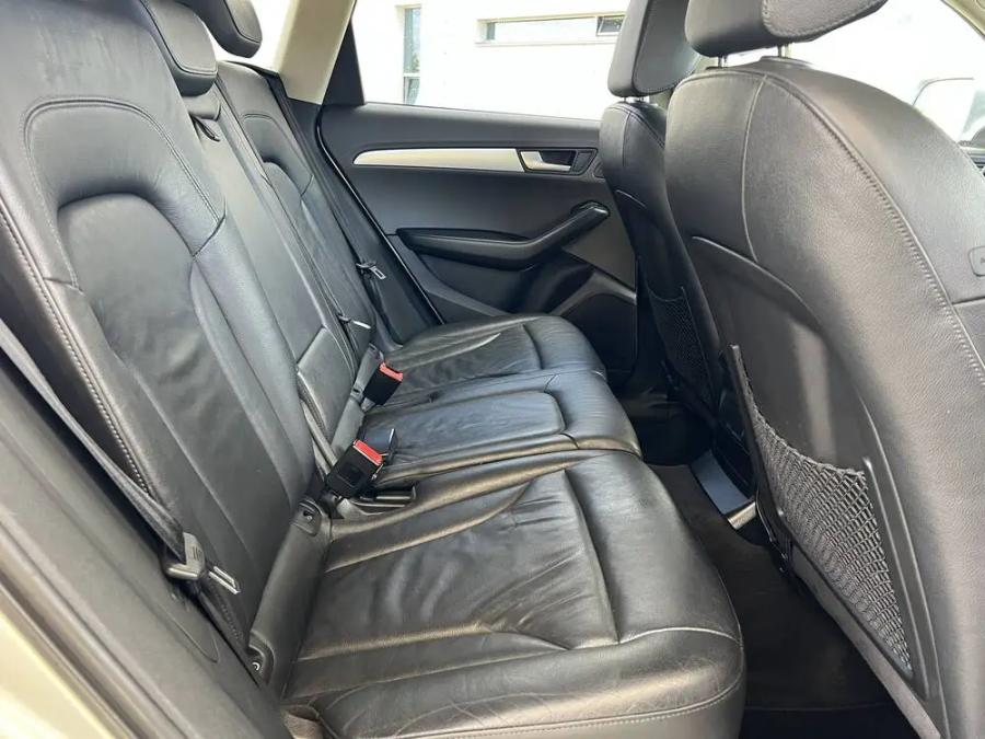 Pelēks Audi Q5 2011 Rēzekne, ar dzinēja tilpumu 2.00 L un nobraukumu 267 tūkst. km par 10200 €, foto 14 vietnē AUTOMOTO.COM.LV