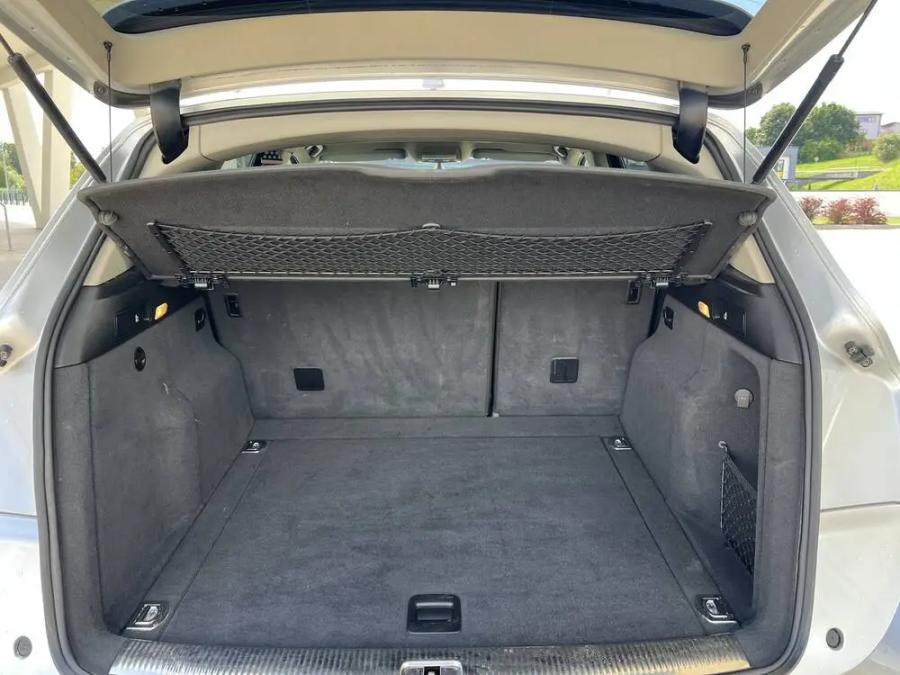Pelēks Audi Q5 2011 Rēzekne, ar dzinēja tilpumu 2.00 L un nobraukumu 267 tūkst. km par 10200 €, foto 15 vietnē AUTOMOTO.COM.LV