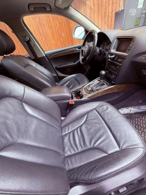 Grey Audi Q5 2011 in Vilnius, with an engine capacity of 1.98 L and mileage of 313 thousand km for 7100 €, photo 9 on AUTOMOTO.COM.LV