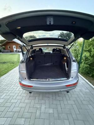 Grey Audi Q5 2011 in Vilnius, with an engine capacity of 1.98 L and mileage of 313 thousand km for 7100 €, photo 17 on AUTOMOTO.COM.LV