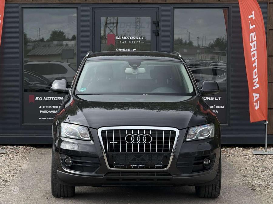 Grey Audi Q5 2011 in Vilnius, with an engine capacity of 2.97 L and mileage of 324 thousand km for 9400 €, photo 3 on AUTOMOTO.COM.LV