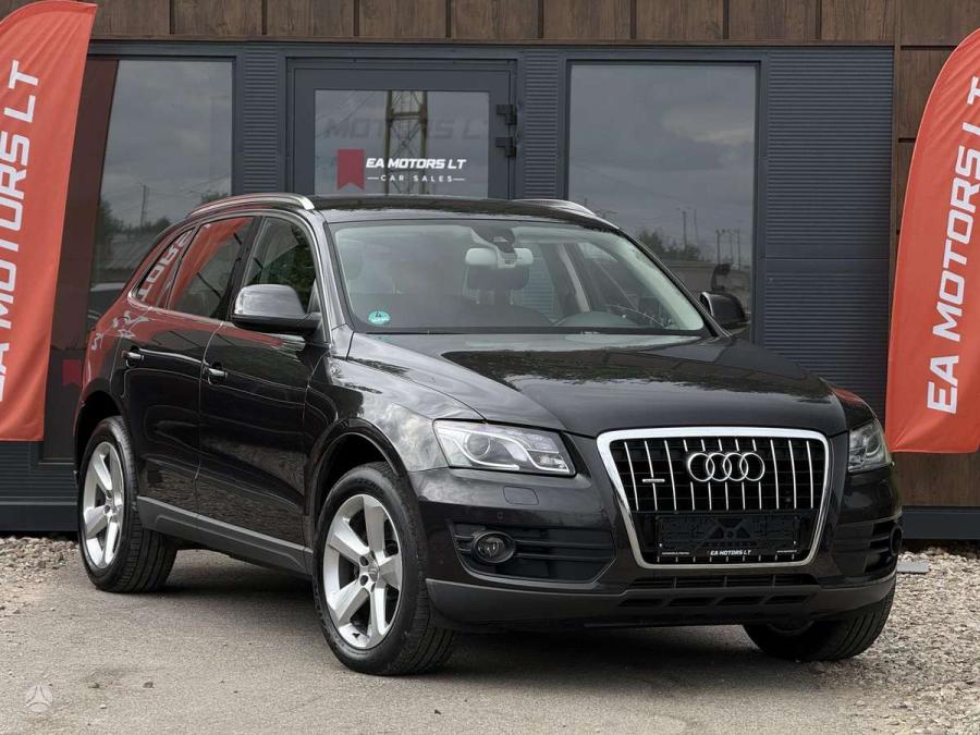 Grey Audi Q5 2011 in Vilnius, with an engine capacity of 2.97 L and mileage of 324 thousand km for 9400 €, photo 4 on AUTOMOTO.COM.LV