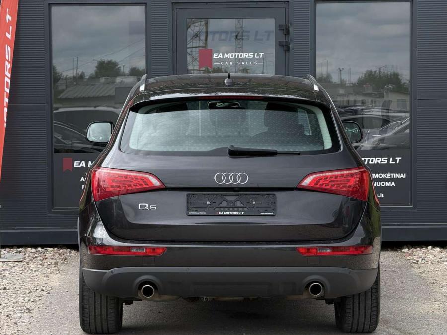 Grey Audi Q5 2011 in Vilnius, with an engine capacity of 2.97 L and mileage of 324 thousand km for 9400 €, photo 7 on AUTOMOTO.COM.LV