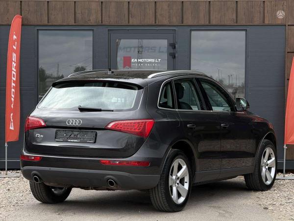 Grey Audi Q5 2011 in Vilnius, with an engine capacity of 2.97 L and mileage of 324 thousand km for 9400 €, photo 5 on AUTOMOTO.COM.LV