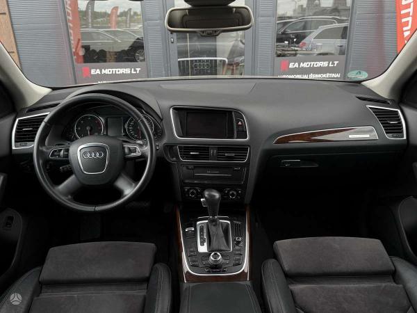 Grey Audi Q5 2011 in Vilnius, with an engine capacity of 2.97 L and mileage of 324 thousand km for 9400 €, photo 9 on AUTOMOTO.COM.LV