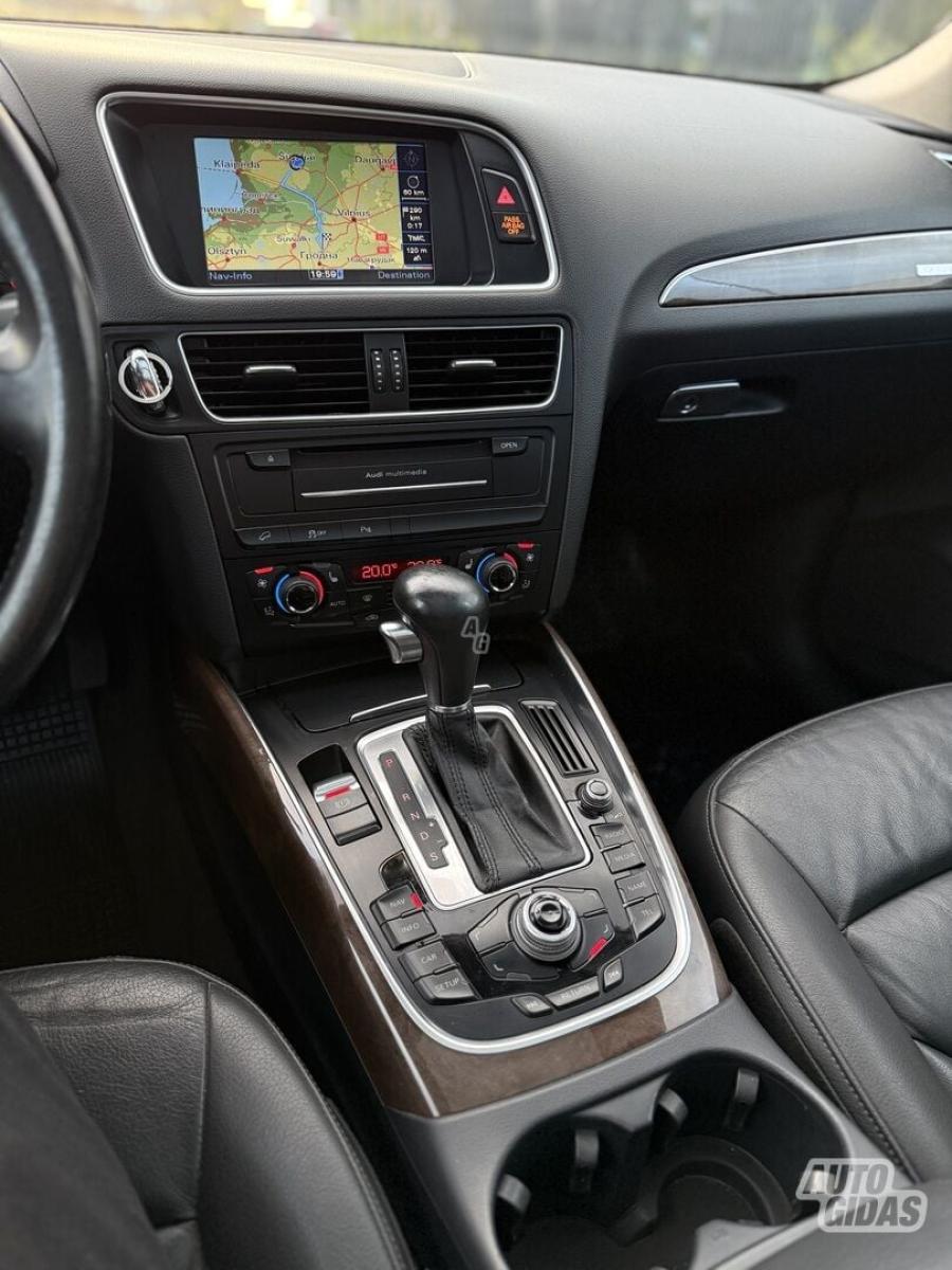 Pelēks Audi Q5 2011 Šauļi, ar dzinēja tilpumu 3.20 L un nobraukumu 269 tūkst. km par 6500 €, foto 14 vietnē AUTOMOTO.COM.LV
