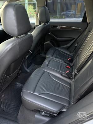 Pelēks Audi Q5 2011 Šauļi, ar dzinēja tilpumu 3.20 L un nobraukumu 269 tūkst. km par 6500 €, foto 16 vietnē AUTOMOTO.COM.LV
