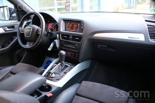 Grey Audi Q5 2011 in Riga, with an engine capacity of 3.00 L and mileage of 260 thousand km for 10990 €, photo 11 on AUTOMOTO.COM.LV