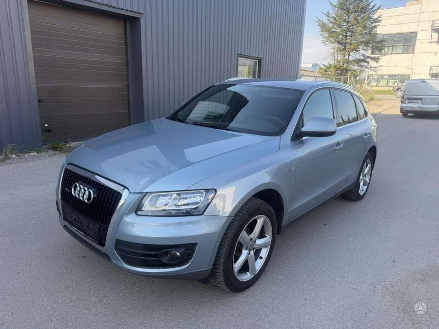 Pelēks Audi Q5 2011 Panevēža, ar dzinēja tilpumu 2.97 L un nobraukumu 265 tūkst. km par 6555 €, foto 3 vietnē AUTOMOTO.COM.LV