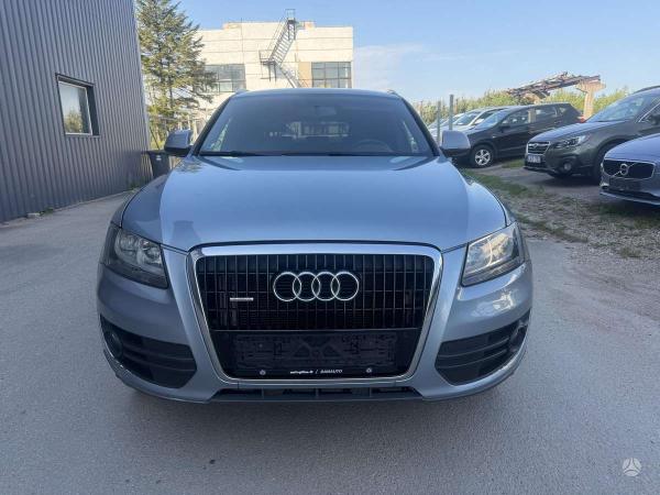 Grey Audi Q5 2011 in Panevezys, with an engine capacity of 2.97 L and mileage of 265 thousand km for 6555 €, photo 5 on AUTOMOTO.COM.LV