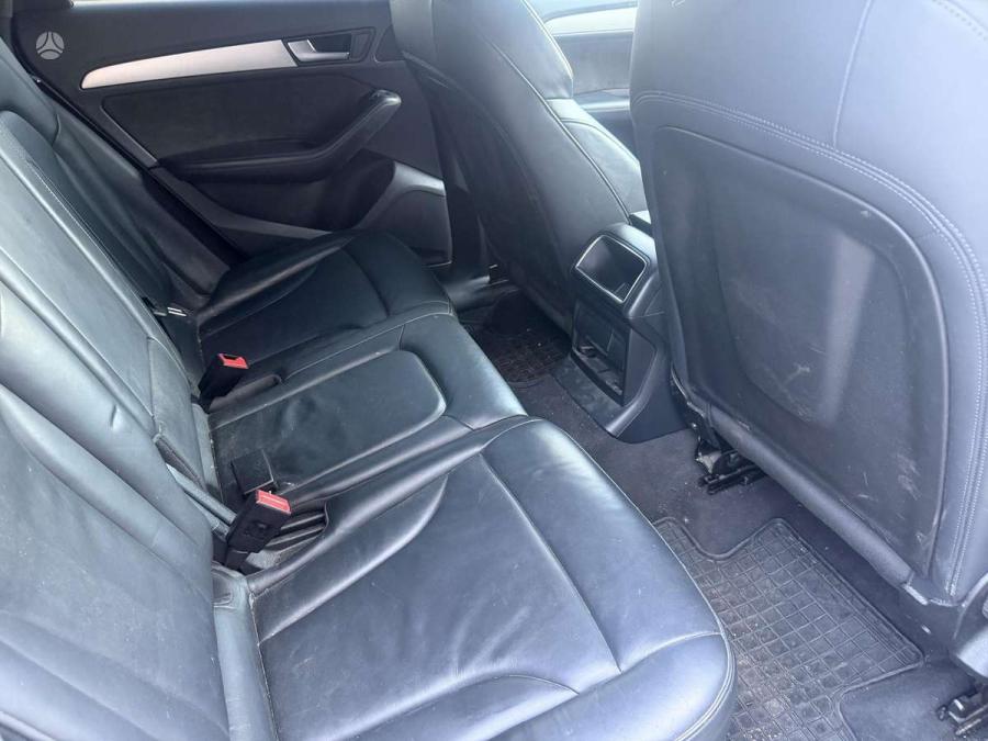 Pelēks Audi Q5 2011 Panevēža, ar dzinēja tilpumu 2.97 L un nobraukumu 265 tūkst. km par 6555 €, foto 19 vietnē AUTOMOTO.COM.LV