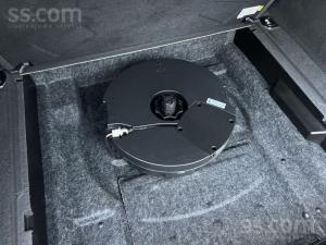 Grey Audi Q5 2011 in Riga, with an engine capacity of 3.00 L and mileage of 210 thousand km for 10990 €, photo 32 on AUTOMOTO.COM.LV