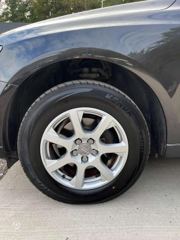 Grey Audi Q5 2011 in Utena, with an engine capacity of 1.97 L and mileage of 247 thousand km for 9350 €, photo 11 on AUTOMOTO.COM.LV