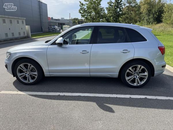 Grey Audi Q5 2011 in Klaipeda, with an engine capacity of 2.00 L and mileage of 293 thousand km for 6500 €, photo 6 on AUTOMOTO.COM.LV