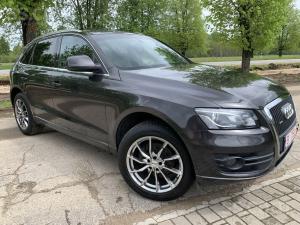 Grey Audi Q5 2012 in Ogre, with an engine capacity of 2.00 L and mileage of 250 thousand km for 8390 €, photo 1 on AUTOMOTO.COM.LV