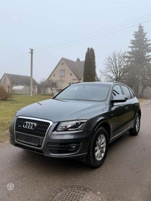 Grey Audi Q5 2012 in Utena, with an engine capacity of 2.00 L and mileage of 128 thousand km for 10400 €, photo  on AUTOMOTO.COM.LV